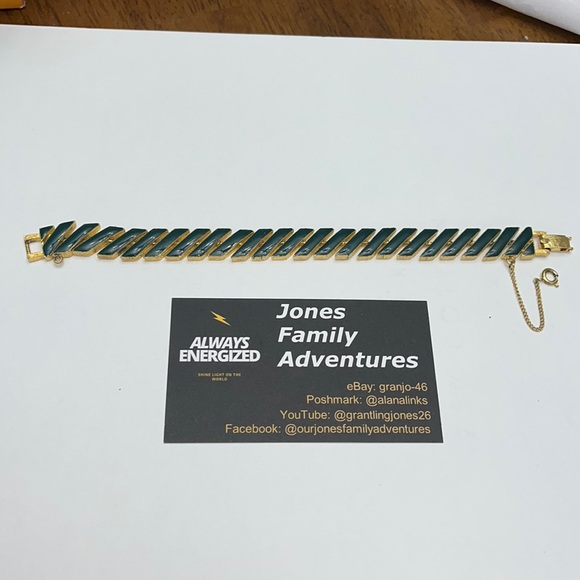 Jewelry | Vintage Gold Colored Edible Metal Bracelet With Deep Forest ...